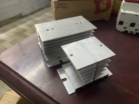 Đế Nhôm Tản Nhiệt RELAY Bán Dẫn SSR 1 pha và 3 pha - HÙNG VƯƠNG CNC